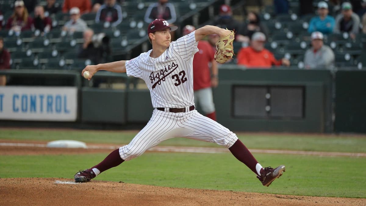 What to Expect from Mariners Starting Pitcher Bryce Miller